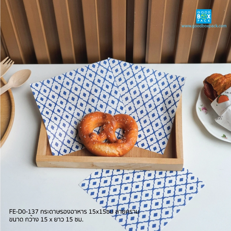 กระดาษรองอาหาร 15x15ซม. ลายคราม